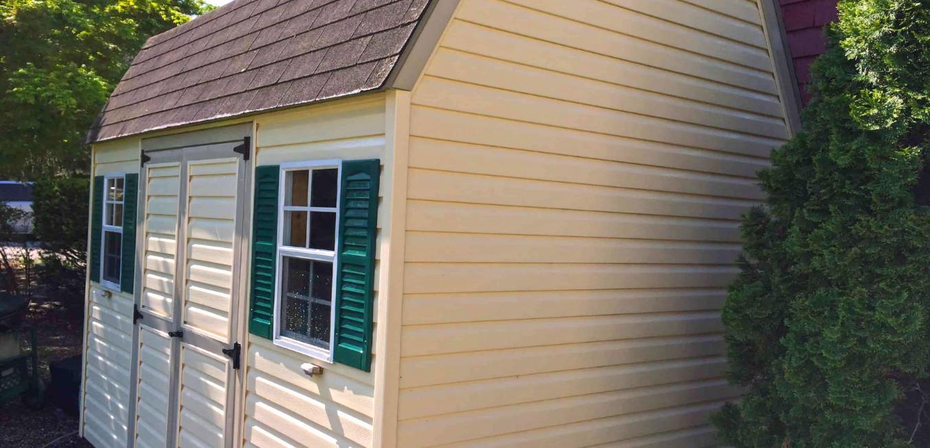 Power washing siding and shed in Somerset NJ – Flash Power Washing LLC